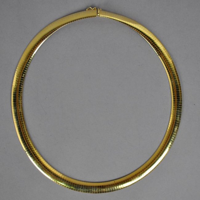 14K ITALIAN GOLD OMEGA NECKLACE : Lot 185