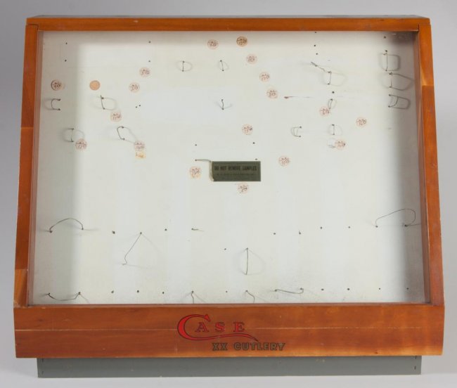 CASE XX KNIFE STORE DISPLAY CASE : Lot 96