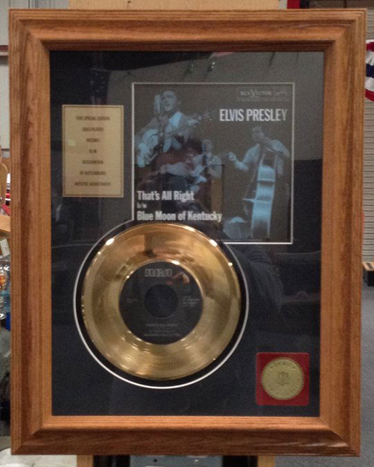 Elvis Presley Special Edition 24k Gold Plated Record An Lot 24