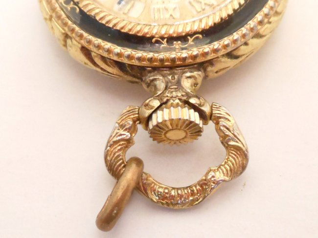 Buler Ladies Pendant Watch : Lot 140