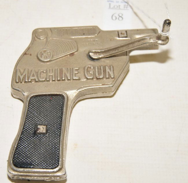 Antique Rat A Tat Tat Machine Gun Toy : Lot 68