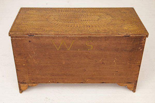 Sponge Grain Dower Chest : Lot 104