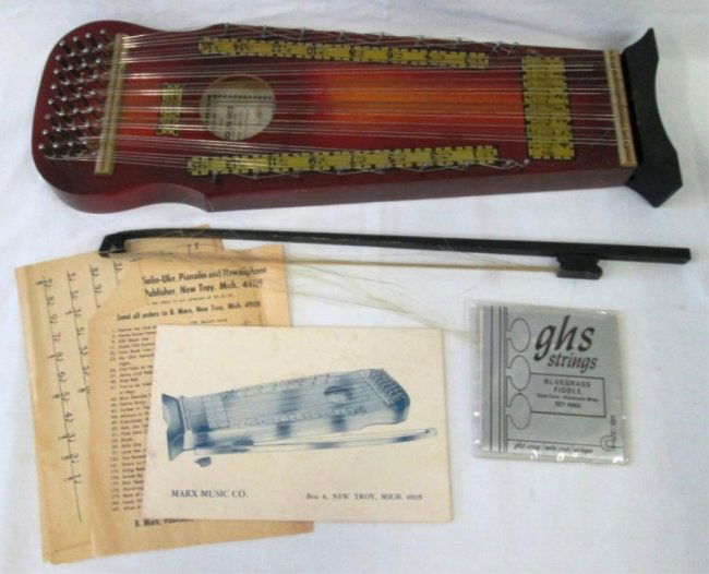 MARX VIOLIN-UKE MARXOLIN INSTRUMENT : Lot 300