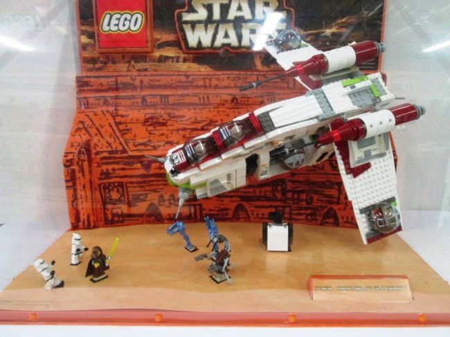 STAR WARS LEGO STORE DISPLAY : Lot 2