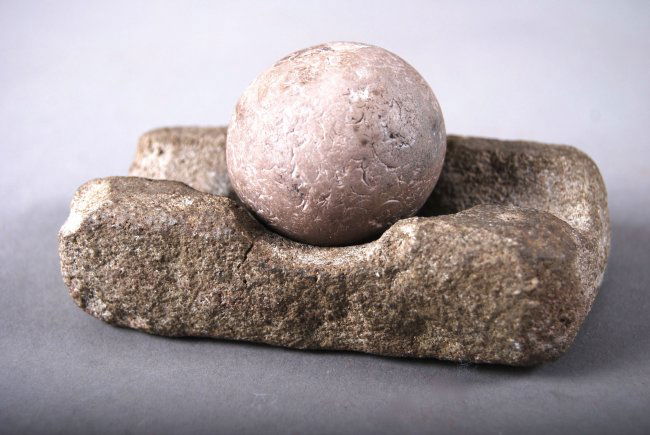 Native American Indian Artifact, Unusual Mano nad Metat : Lot 59