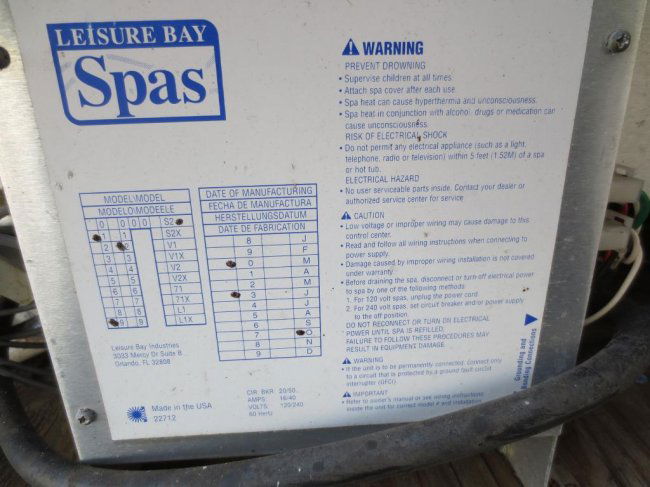 HOT TUB BY LEISURE BAY SPAS, MODEL #192SRCS2 : Lot 14