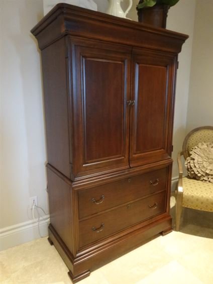 THOMASVILLE WOOD ARMOIRE, 2 UPPER DOORS, 3 LOWER : Lot 117M