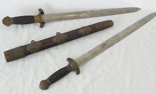 Chinese 1800s Shuang Shou Jian Short Sword Double Blade : Lot 1