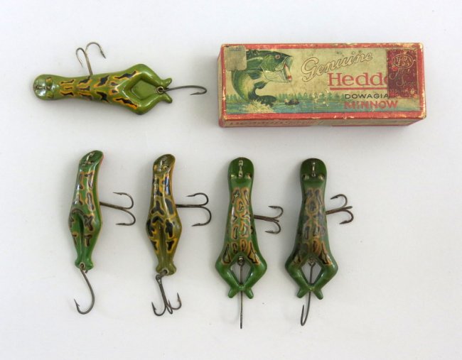 Group of Five Heddon Luny Frogs : Lot 478