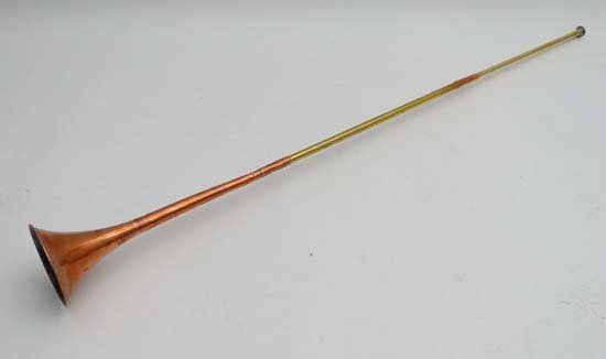 Postal Horn : A 19thC brass and copper stage coach horn : Lot 316