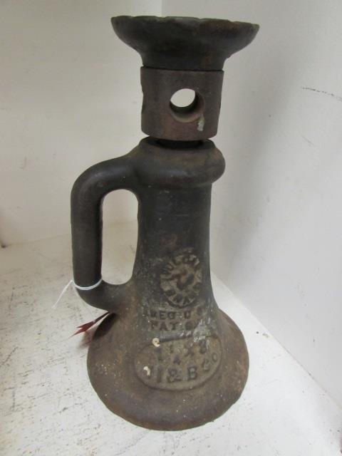 VINTAGE VULCAN BRAND BUILDING SCREW JACK : Lot 367