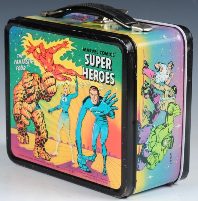 1976 MARVEL COMICS SUPER HEROES LUNCH BOX : Lot 109