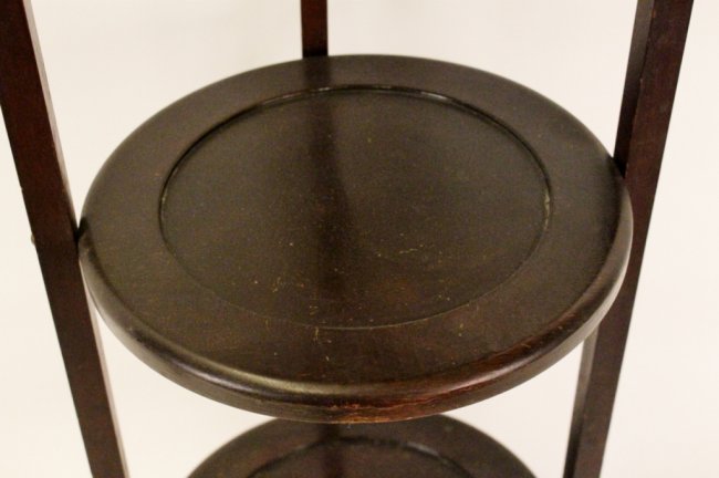 Wooden Three Tiered Pie Stand : Lot 534