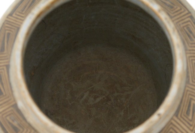 KATHLEEN NEZ SOUTHWEST POTTERY VASE : Lot 1353