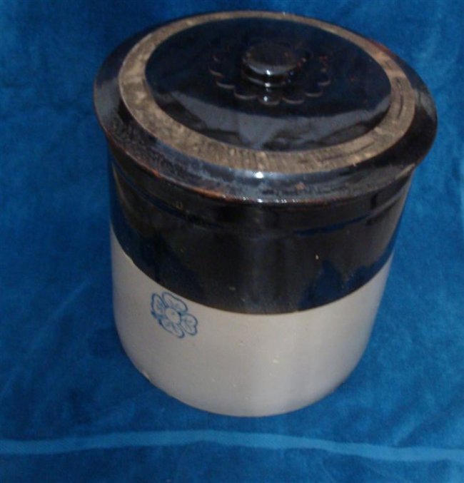 Antique 5 Gallon Lidded Pickle Crock with Brown Glazed : Lot 142