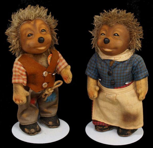 (2) STEIFF HEDGEHOG DOLLS, MECKI & MICKI : Lot 327