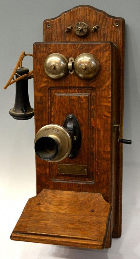 332: ANTIQUE OAK CASED CRANK TELEPHONE, CHICAGO : Lot 332