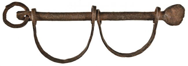 18th Century Middle Passage Iron Slave Shackles : Lot 302