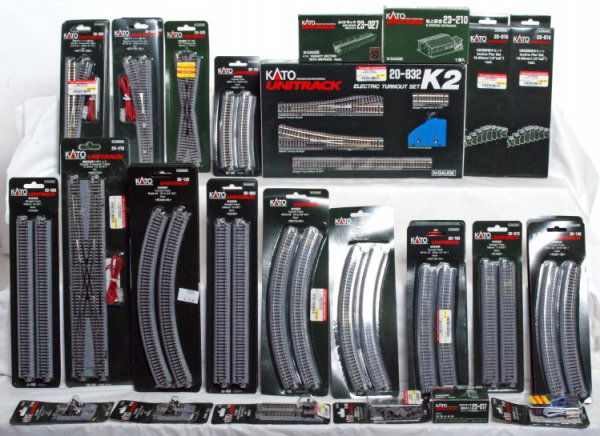 582: Massive lot of Kato N scale track and switches : Lot 582