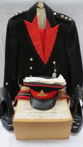 Royal Artillery officers mess kit, jacket, waistcoat, o : Lot 194