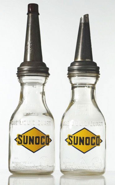 429: Lot of 2: Glass Sunoco Oil Bottles. : Lot 429