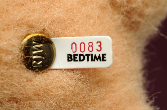 R. John Wright "Christopher Robin and Pooh Bedtime : Lot 632