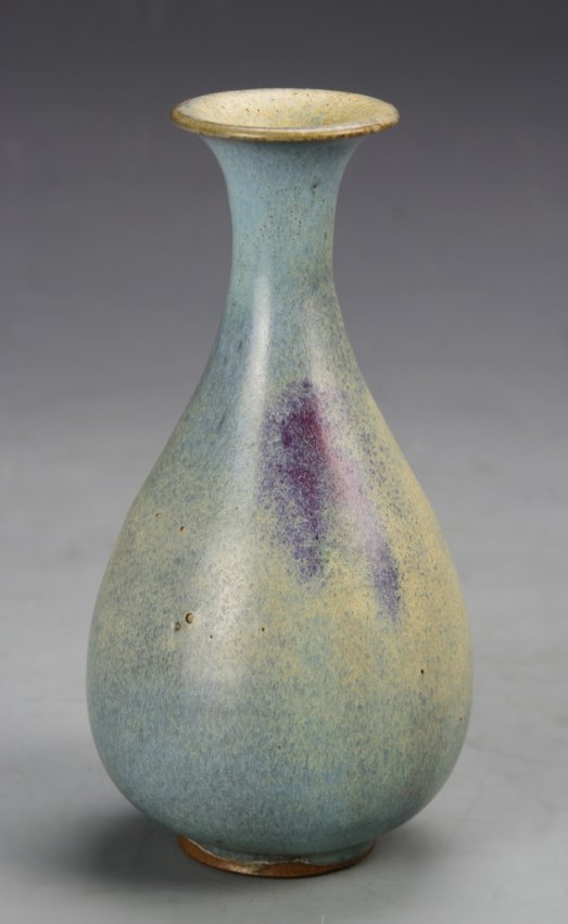 Chinese Jun Ware Yuhuchunping Vase : Lot 91