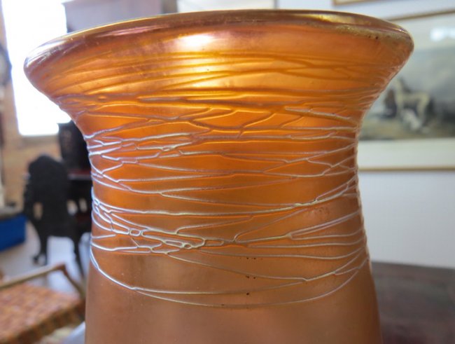 A Loetz Iridescent Glass Vase. : Lot 1532087