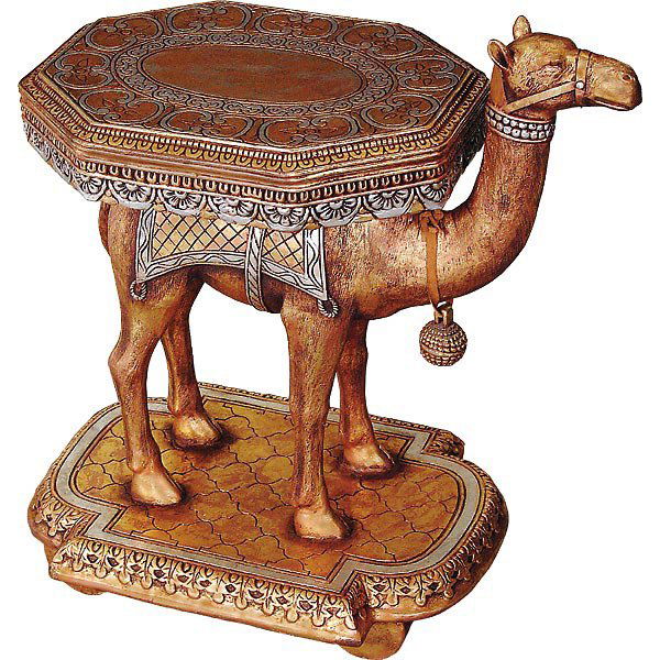 CAMEL SIDE TABLE : Lot 931F