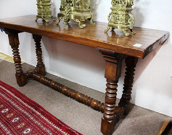 Spanish Colonial style console table : Lot 2365