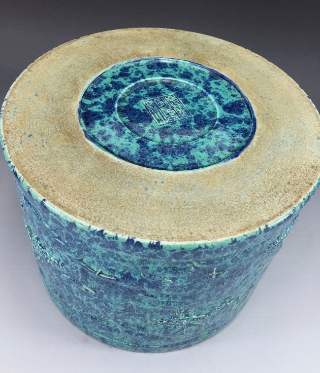 A FINE CARVED LUJUN GLAZED BRUSH POT : Lot 66