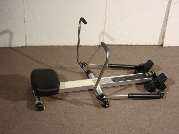 750: PRECOR 625e ROWING EXERCISE MACHINE; 50 inch lengt : Lot 750