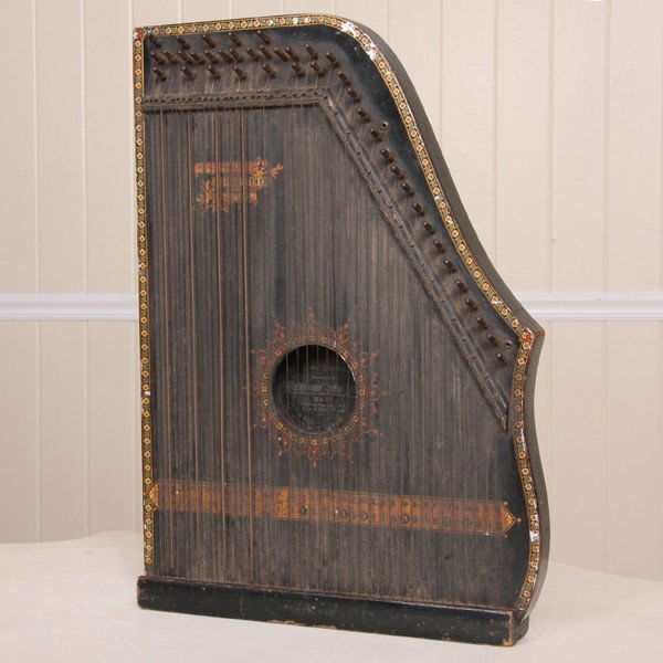 141: C1900 table harp, "Menzenhauer's Guitar Zither 189 : Lot 141