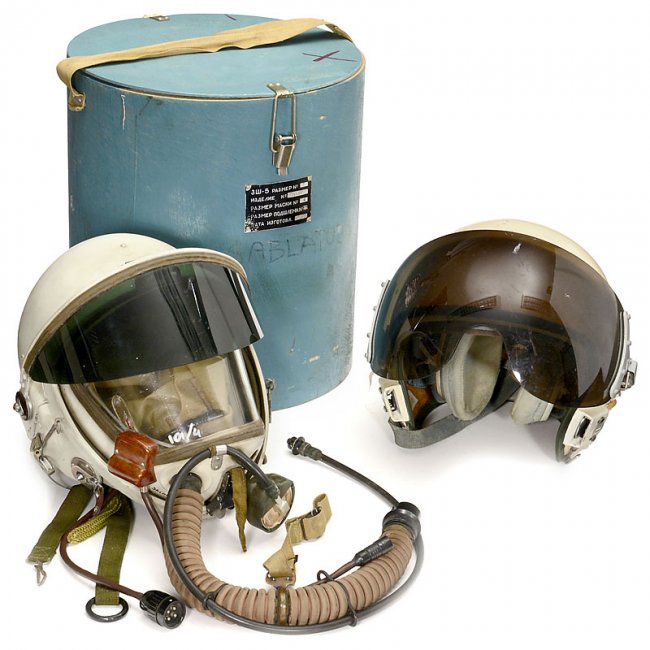 Vintage Russian ZSH-5 Jet Pilot Helmet : Lot 92
