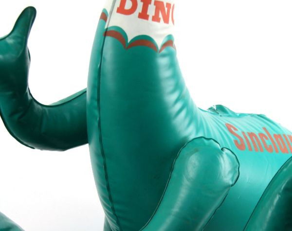 TWO VINTAGE SINCLAIR OIL CO DINOSAUR DISPLAYS : Lot 8090