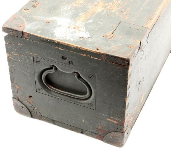 WWII GERMAN AMMUNITION OR EQUIPMENT FIELD BOX : Lot 8381