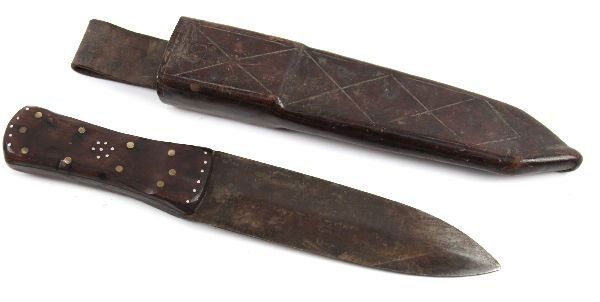 NATIVE AMERICAN INDIAN KNIFE WITH LEATHER SHEATH : Lot 6493