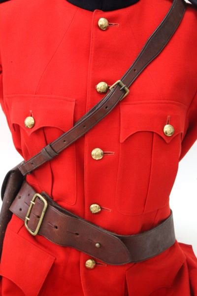 RCMP ROYAL CANADIAN MOUNTED POLICE FULL UNIFORM : Lot 4093