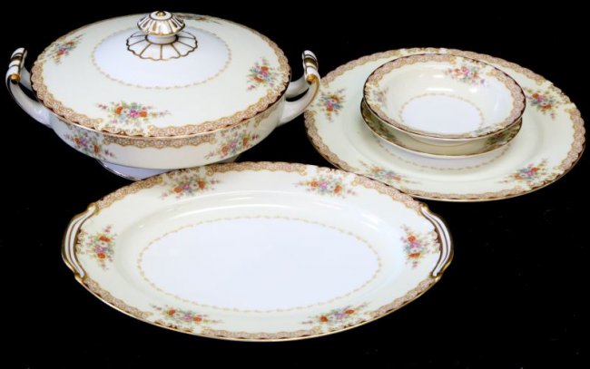 NORITAKE FINE CHINA MADE IN OCCUPIED JAPAN 51 PCS : Lot 4009