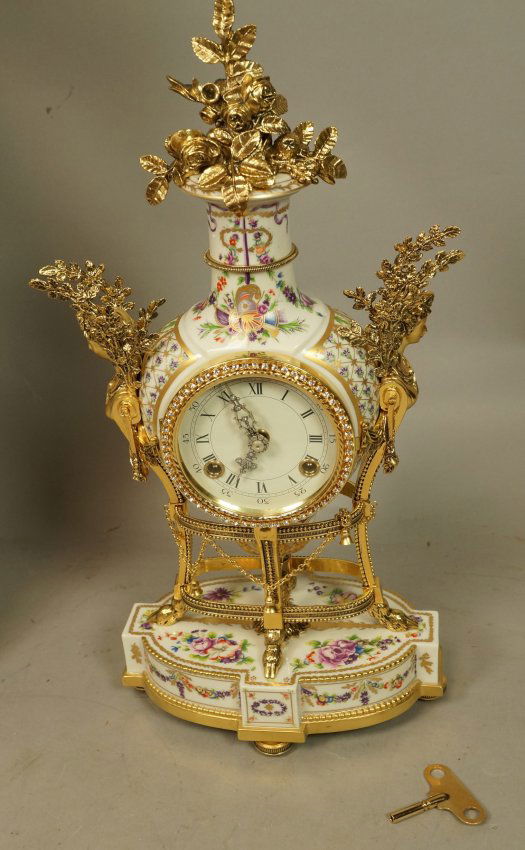 Franklin Mint Marie Antoinette Clock. Painted ca : Lot 372