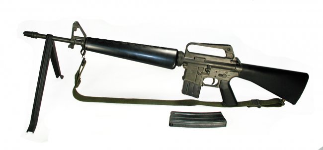 Vietnam Era M16 w/ 20 & 30 Round Clips & Bipod Replica : Lot 239