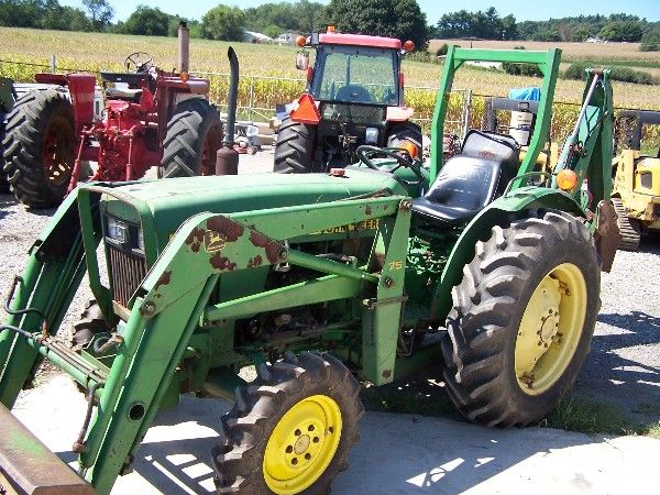 56: John Deere 1050 Tractor/Loader/Backhoe 4x4, : Lot 56