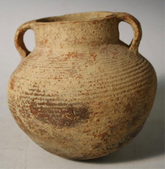 Ancient Near Eastern 2-Handled Pottery Pot : Lot 414