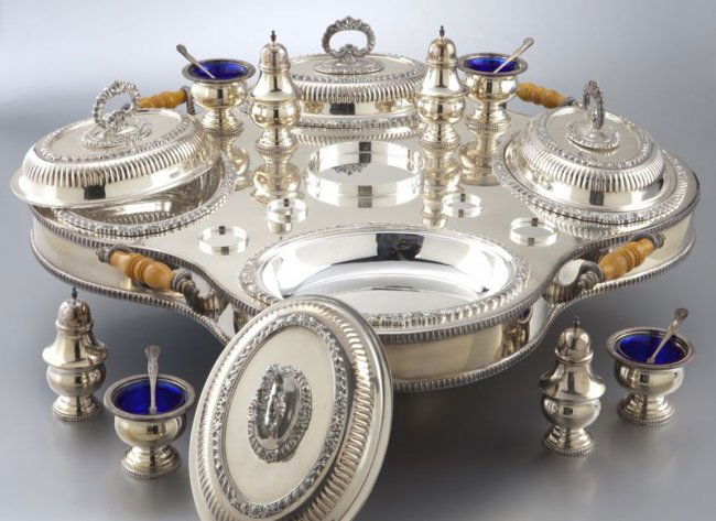 Silver plate revolving buffet server and warmer, : Lot 136