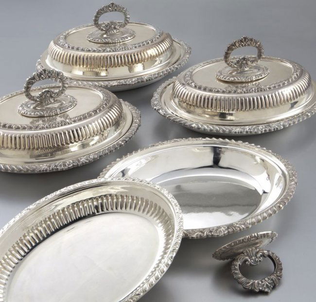 Silver plate revolving buffet server and warmer, : Lot 136