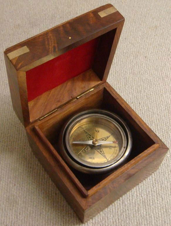 17 Vintage Compass In Wood Box Lot 17