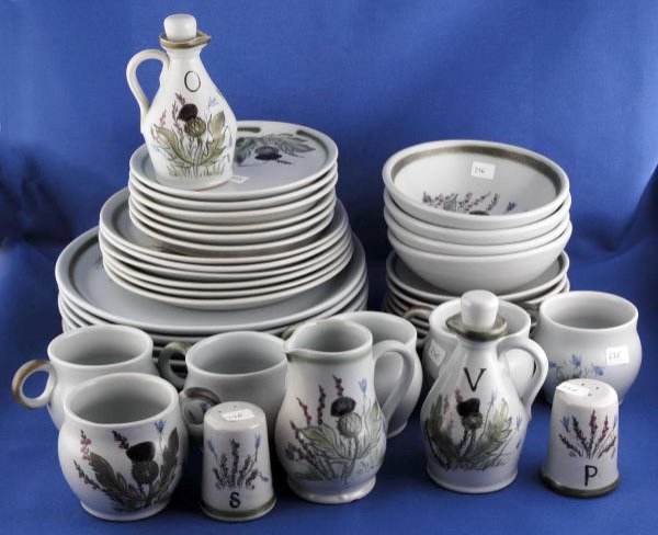 23E: 40 Pieces Buchan Scottish Thistle Stoneware : Lot 23E