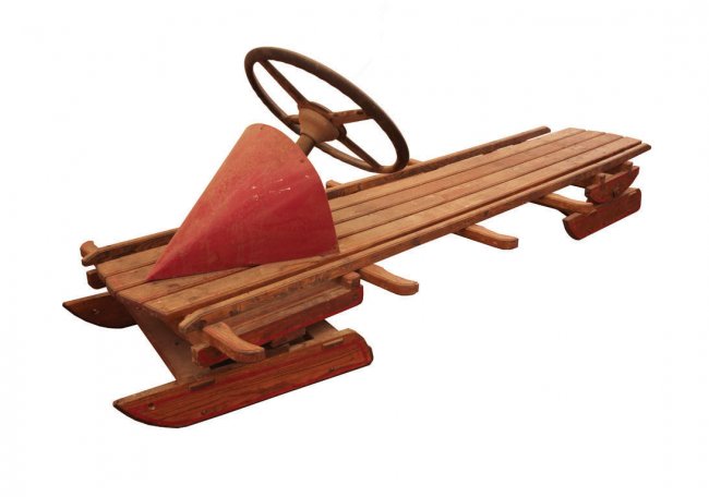 VINTAGE BOBSLED C. 1940 : Lot 378