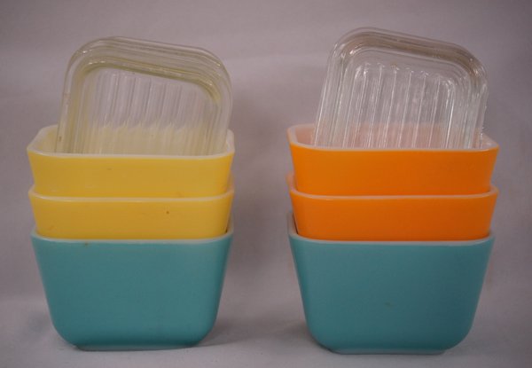 Vintage Pyrex 501B Refrigerator Dishes with Lids : Lot 2292