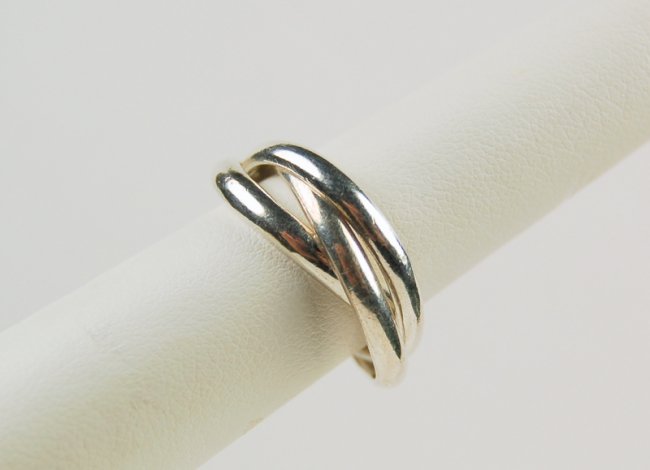 STERLING SILVER RING 3 INTERTWINED RINGS SIZE 5 (48061) : Lot 48061